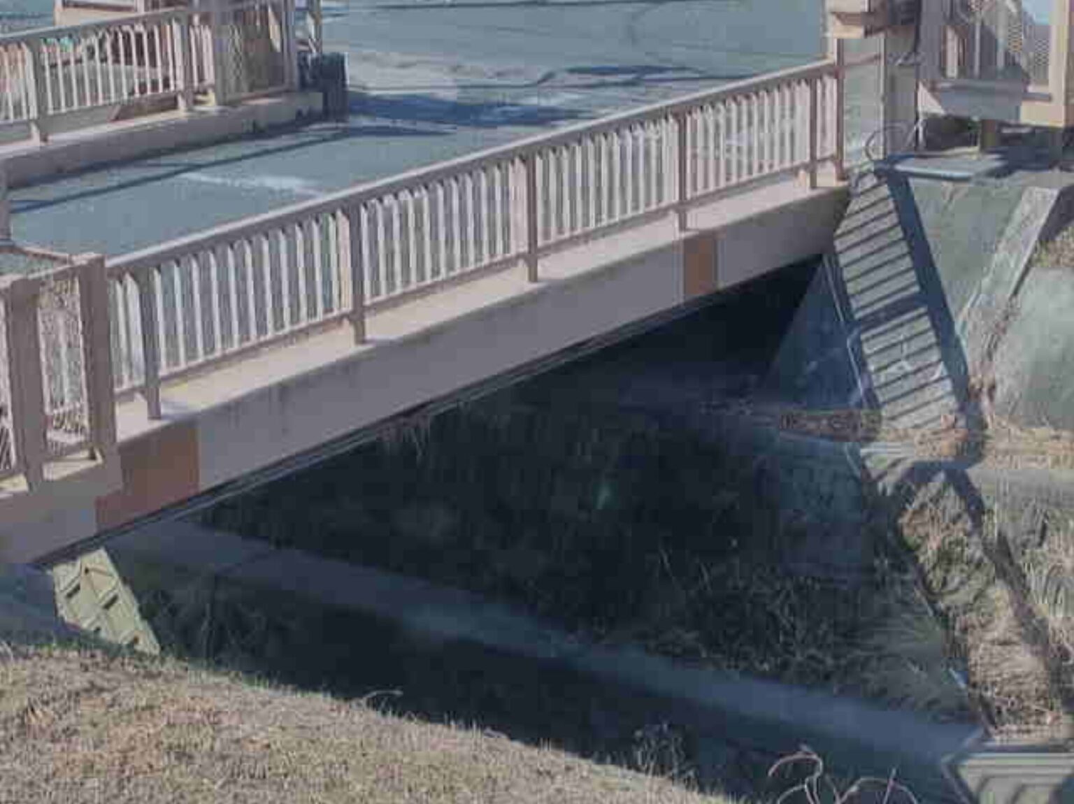 諏訪川文化会館入口交差点ライブカメラ(愛知県豊川市代田町) | ライブカメラDB